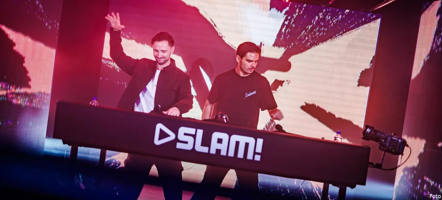 Geniet de hele maand van nostalgische hits met de SLAM! Countdown